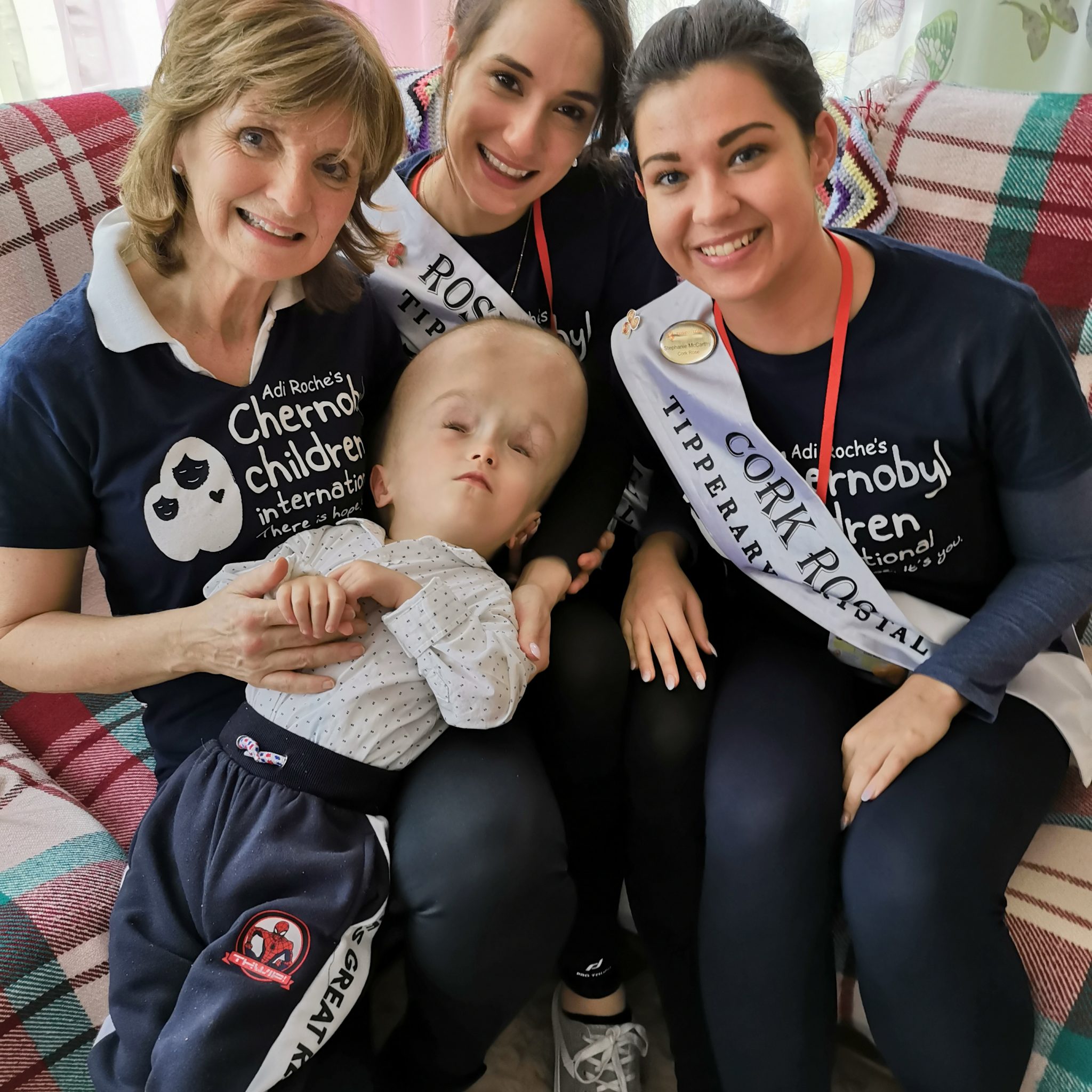 Cork Rose Stephanie McCarthy with Rose of Tralee Sinead Flanagan and ...